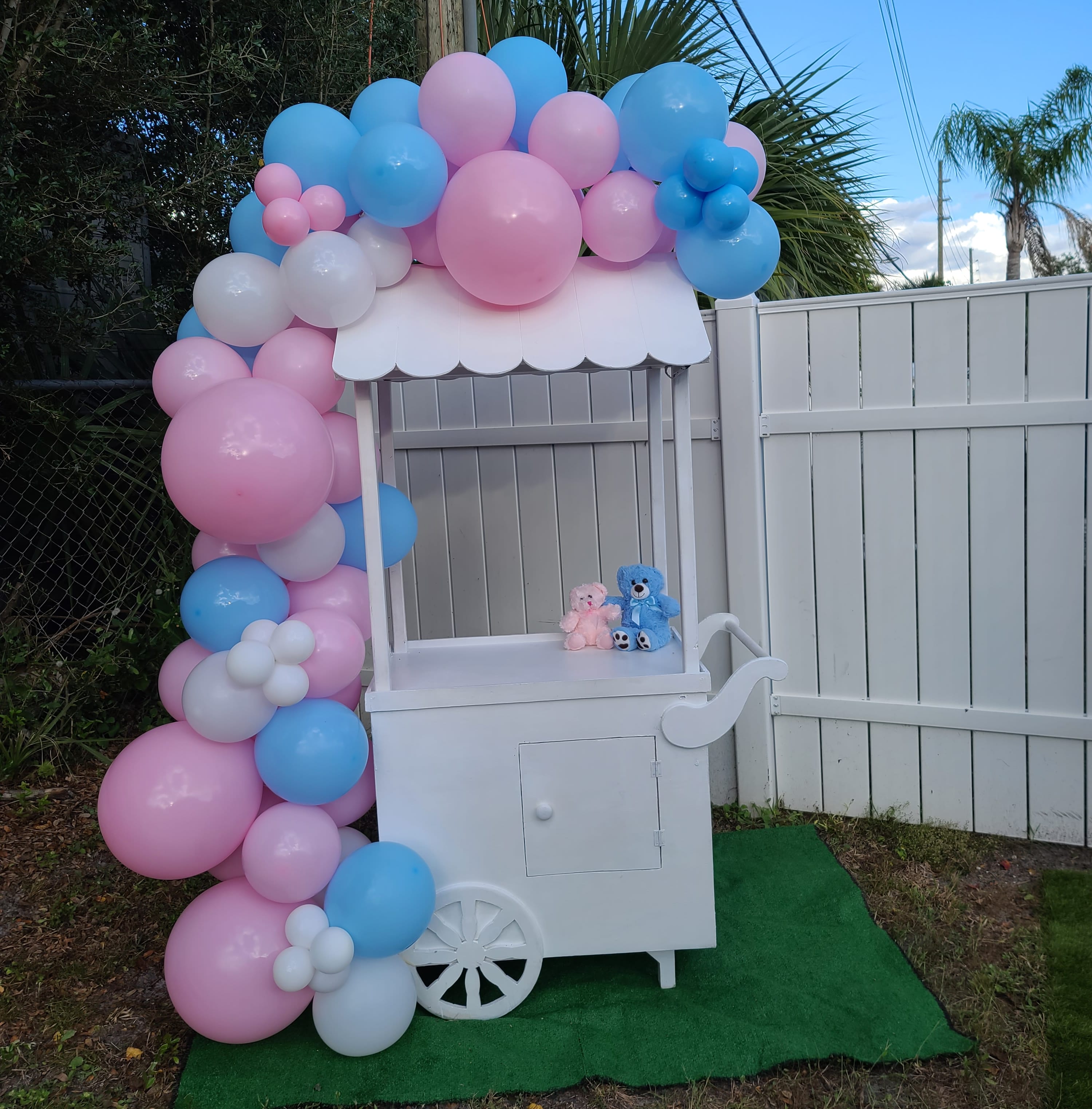 Candy Cart with Pink Blue Balloons arch | Orlando Party Express